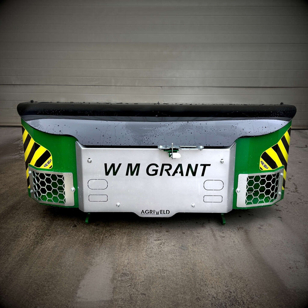 Market leading transport boxes for tractors and Unimogs