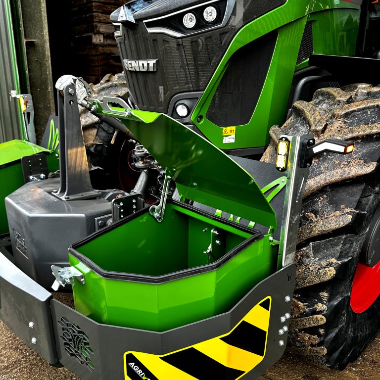 Market leading transport boxes for tractors and Unimogs